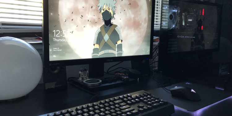 Ways to Clean Up Computer Cable Clutter Under Your Desk